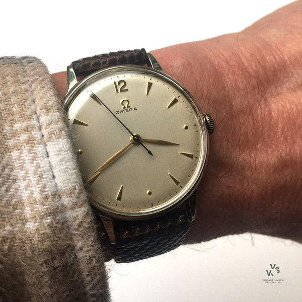 Omega Jumbo 38mm - Sweep Seconds Dial - Model Ref: 2325-7 - c.1947 ...